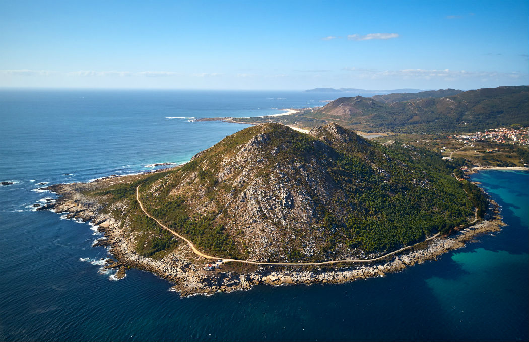 Monte y laguna de Louro: la atalaya que desborda historia y naturaleza